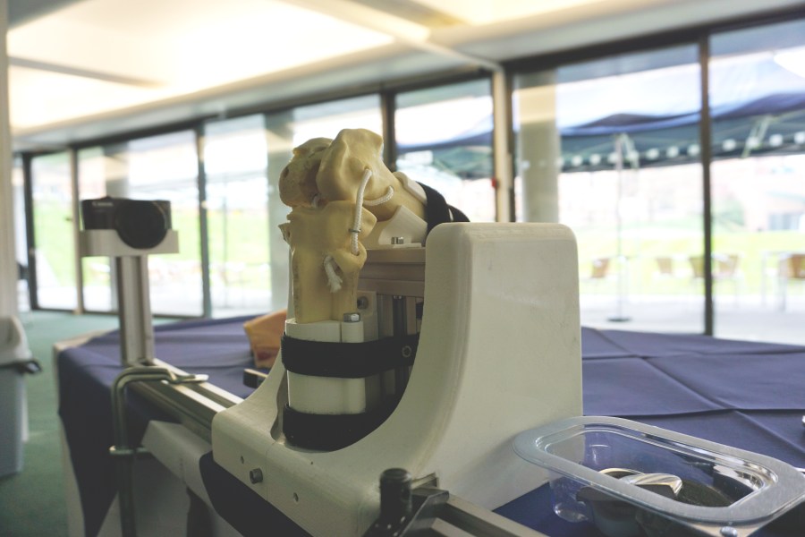 Surgical simulator for knee replacement training – Nitin Gurram